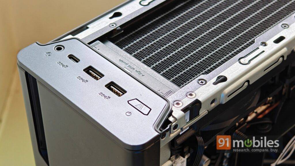 ASUS ROG G22CH 2024 Review: small in size, big on performance ...